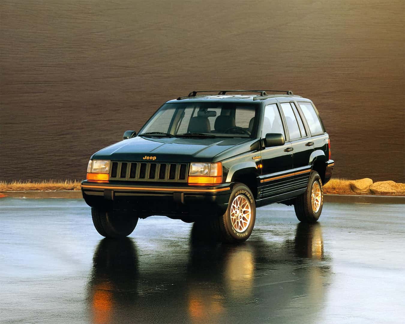 A Journey Through the Jeep Grand Cherokee Generations | Complete ...