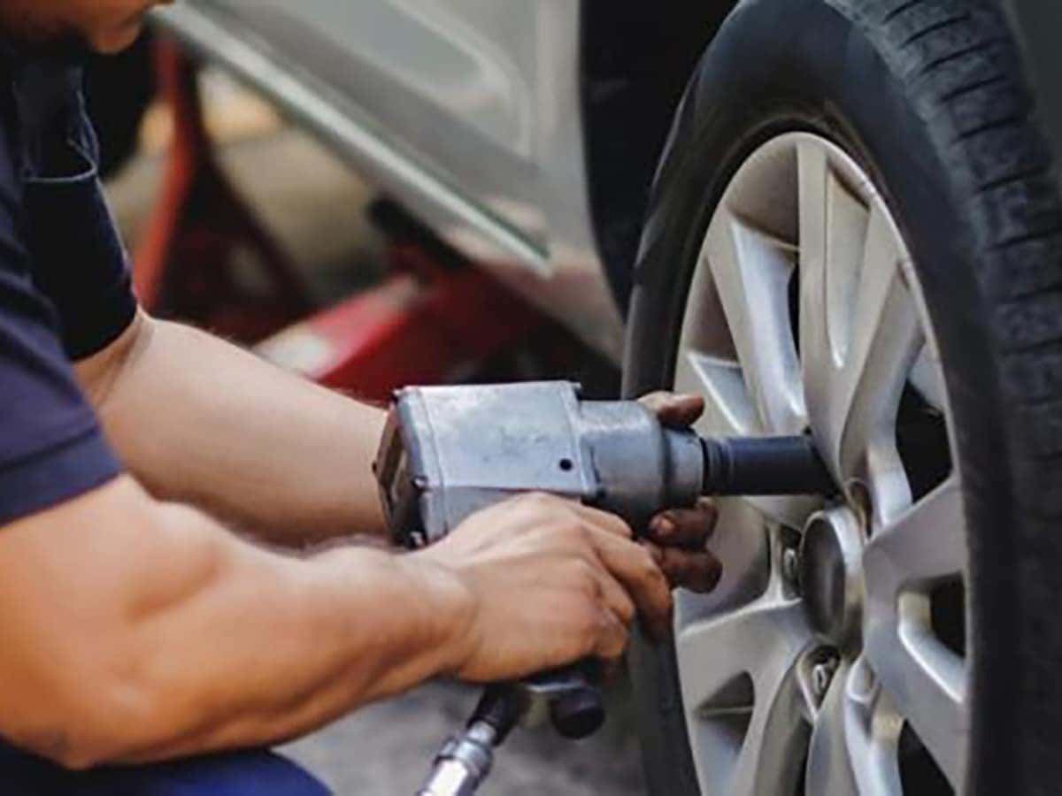 Tire Rotation Service | Lou Fusz Kia Evansville