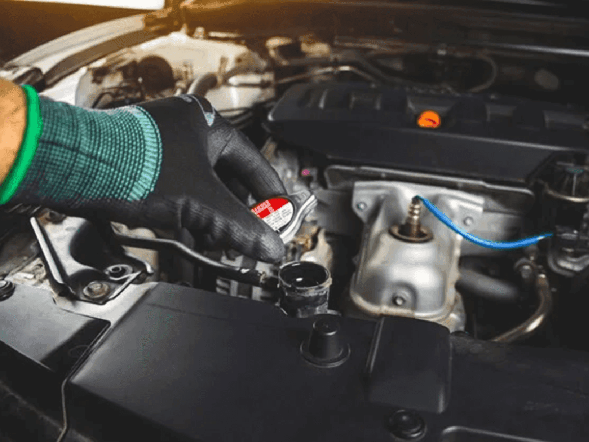 Radiator Service | Lou Fusz Kia Evansville